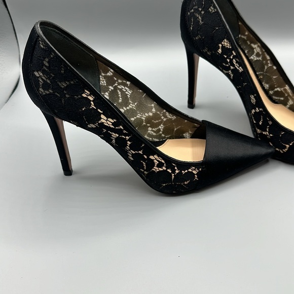 Tory Burch | Shoes | Tory Burch Glenna Pump Lace Satin | Poshmark
